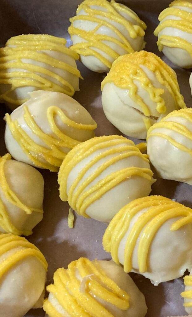 Valentine Oreo Truffles - Out of the Box Baking