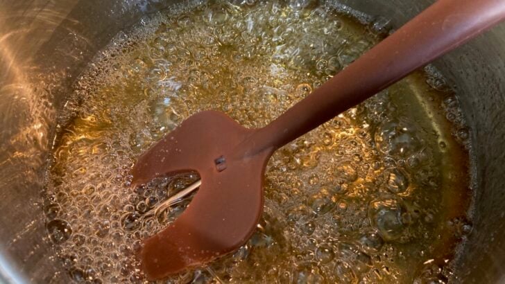 How to Make Sugar Shards (Edible Sugar Glass for Cakes) - Out of the ...