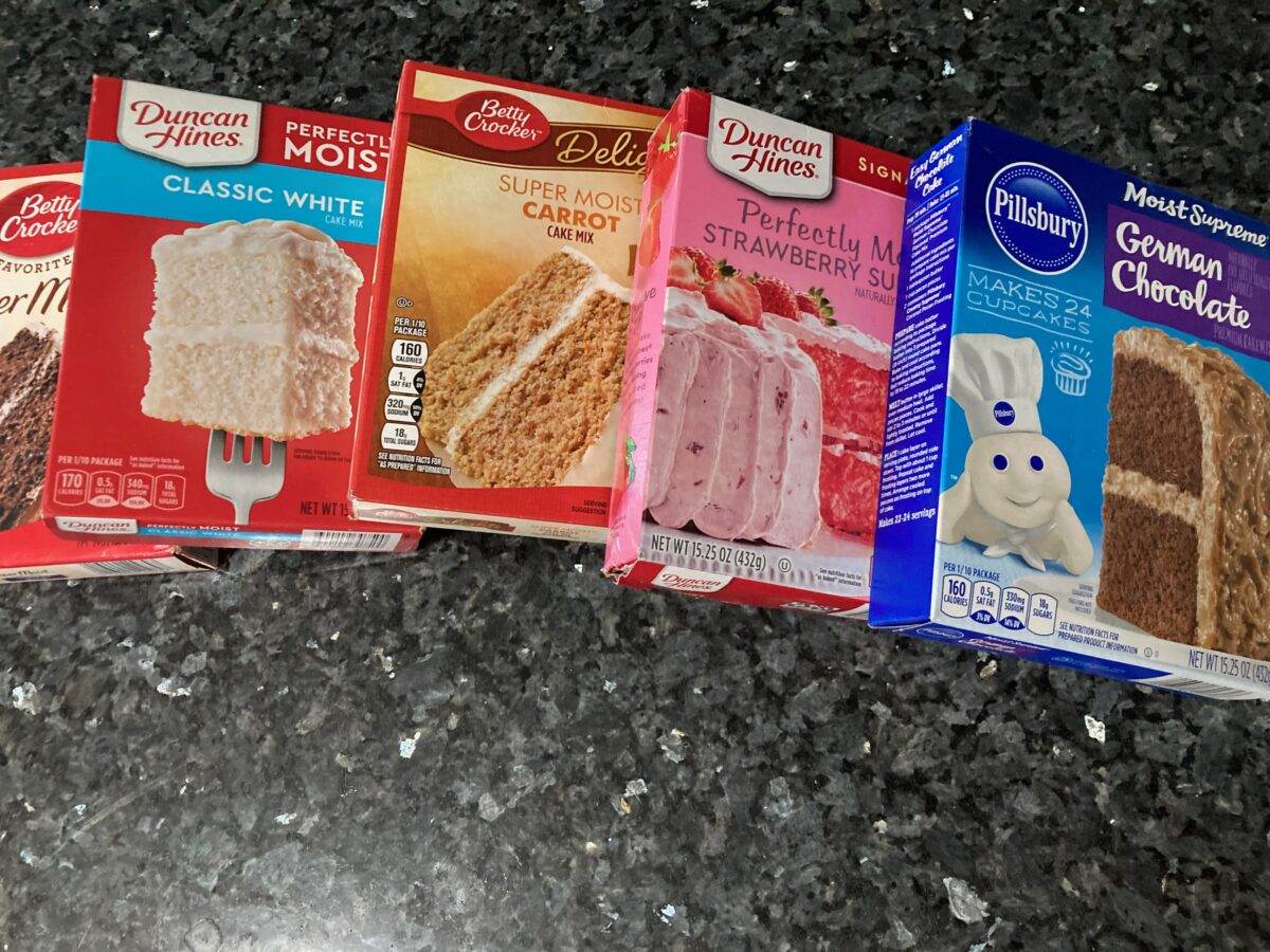 How Many Boxes of Cake Mix Will I Need? (Simple Guide) - Out of the Box ...