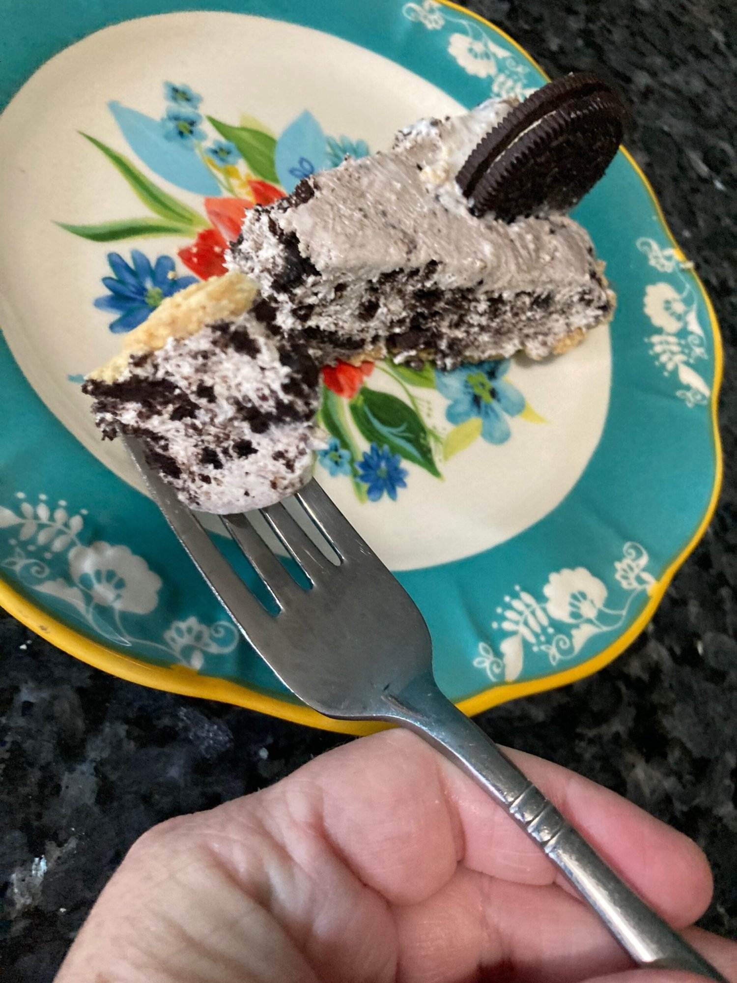 Easy No Bake Oreo Cheesecake Pie - Out of the Box Baking