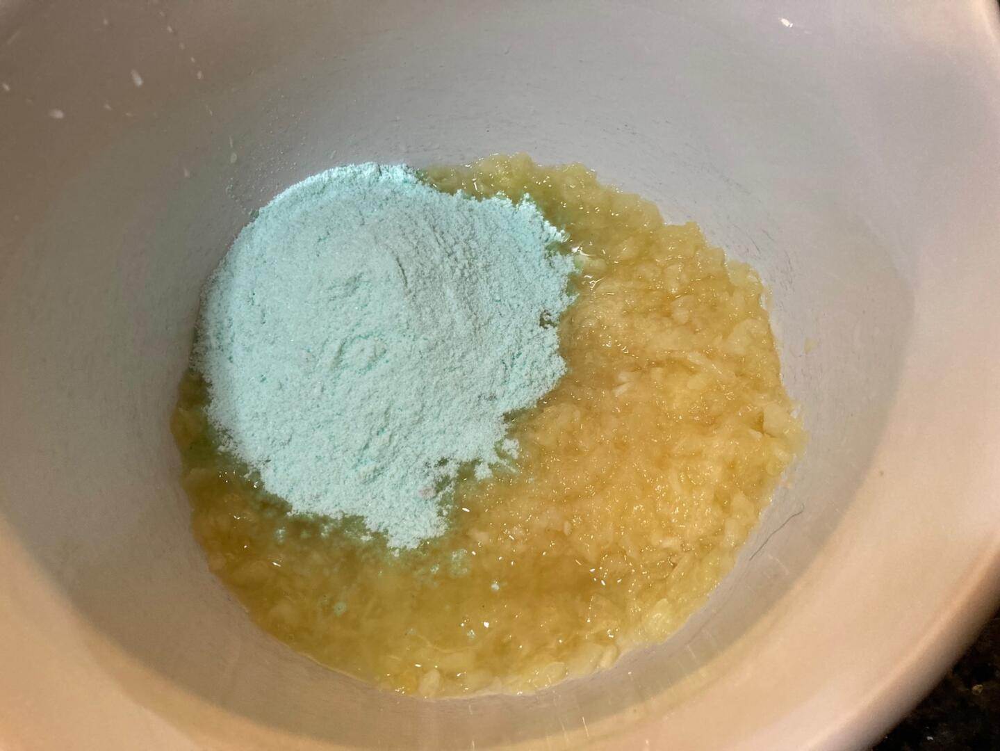 Simple Watergate Salad (Green Fluff) - Out of the Box Baking