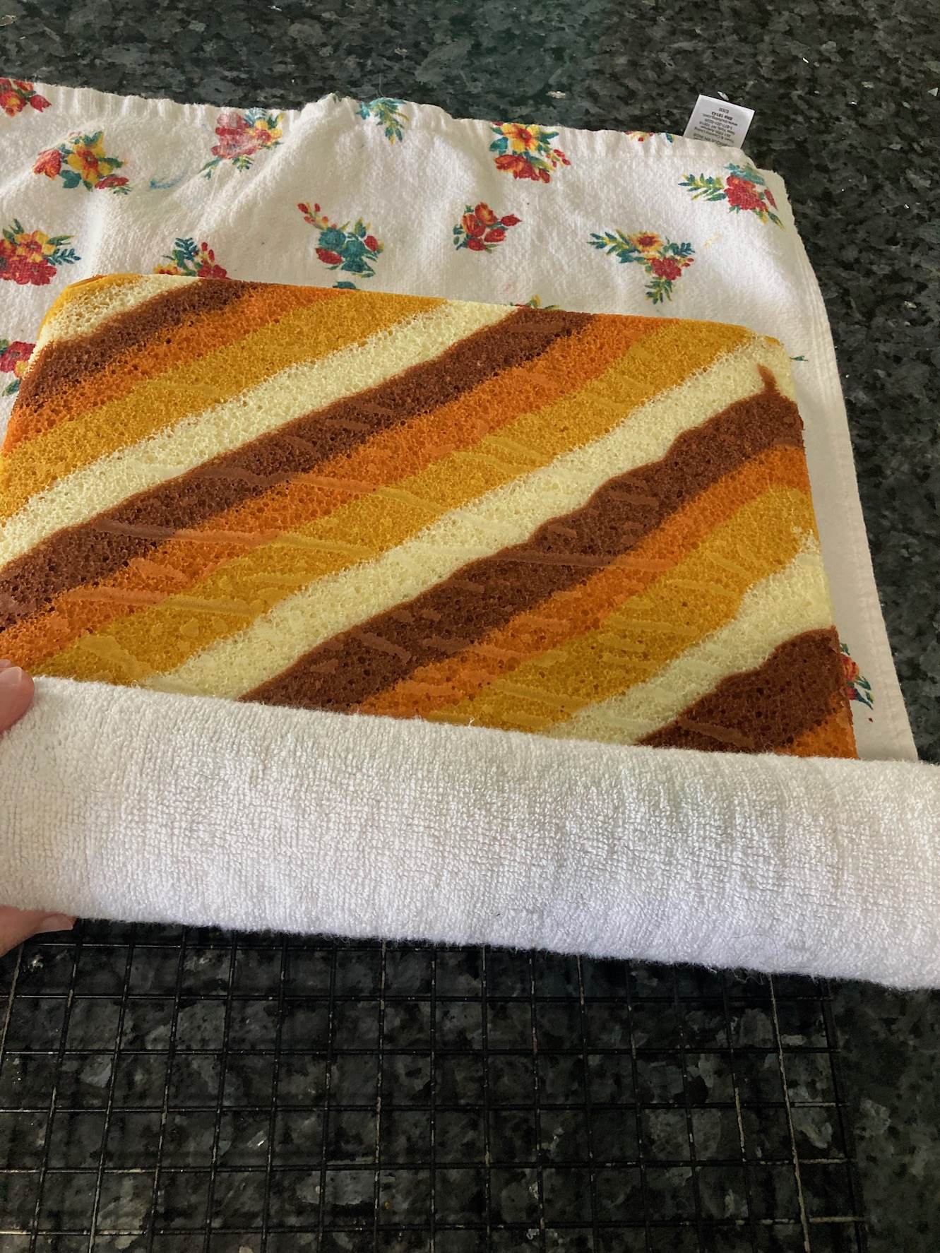 How to Make a Cake Roll with Cake Mix (Step-by-Step) - Out of the Box ...