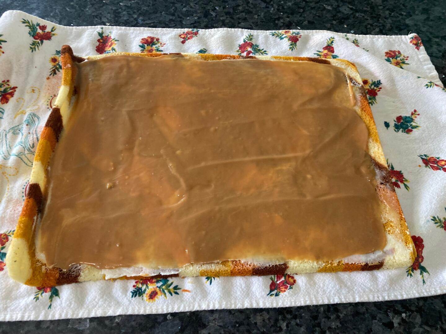 How to Make a Cake Roll with Cake Mix (Step-by-Step) - Out of the Box ...