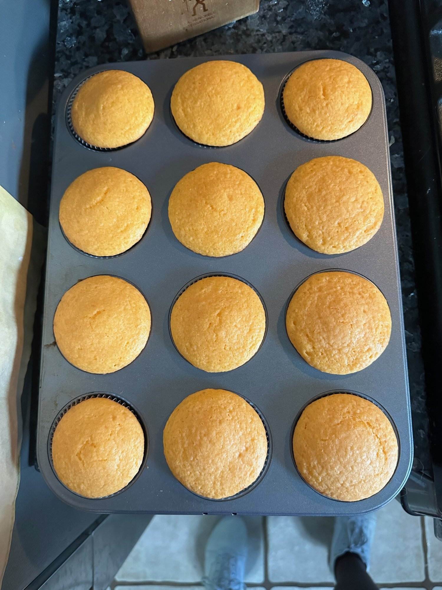 Snowflake Pull-Apart Cupcakes - Out of the Box Baking