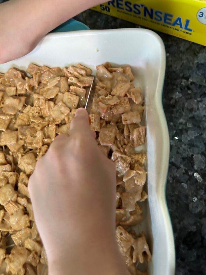 Easy Cinnamon Toast Crunch Treats - Out of the Box Baking
