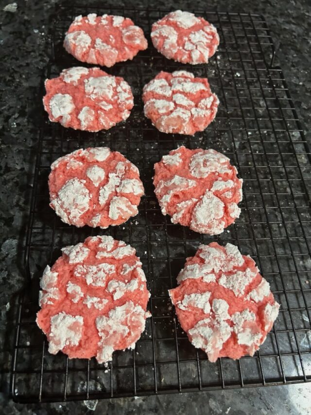 Strawberry Fluffies (Strawberry Crinkle Cookies) - Out of the Box Baking