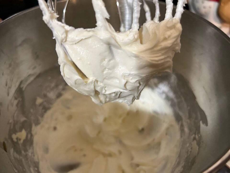Simple Marshmallow Fluff Frosting - Out of the Box Baking