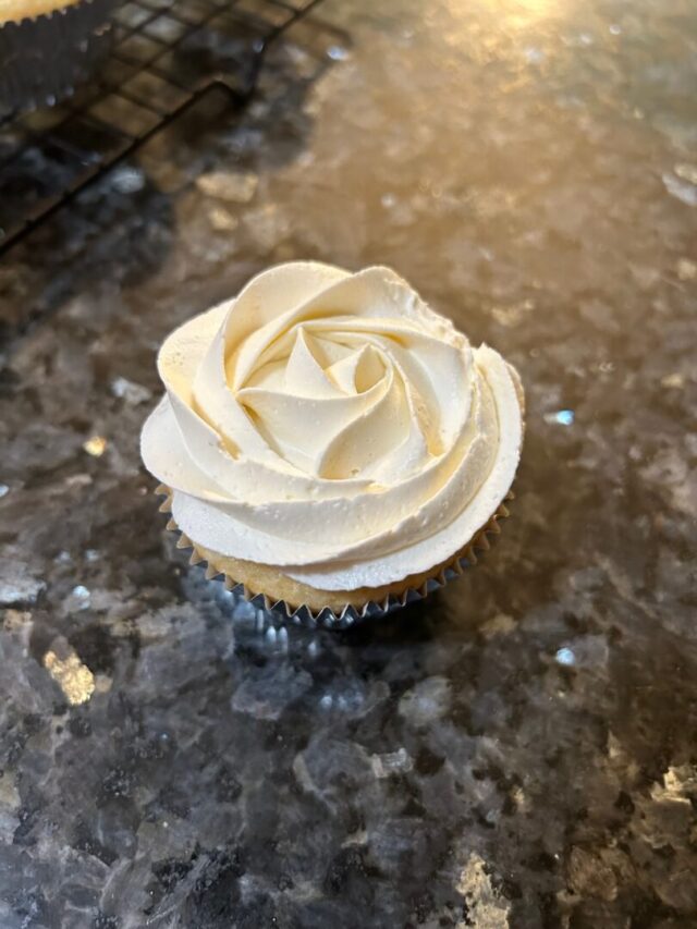 Simple Marshmallow Fluff Frosting - Out of the Box Baking