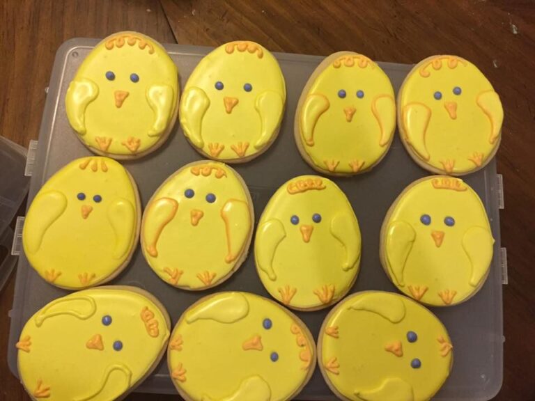 How to Decorate Easter Cookies - Out of the Box Baking